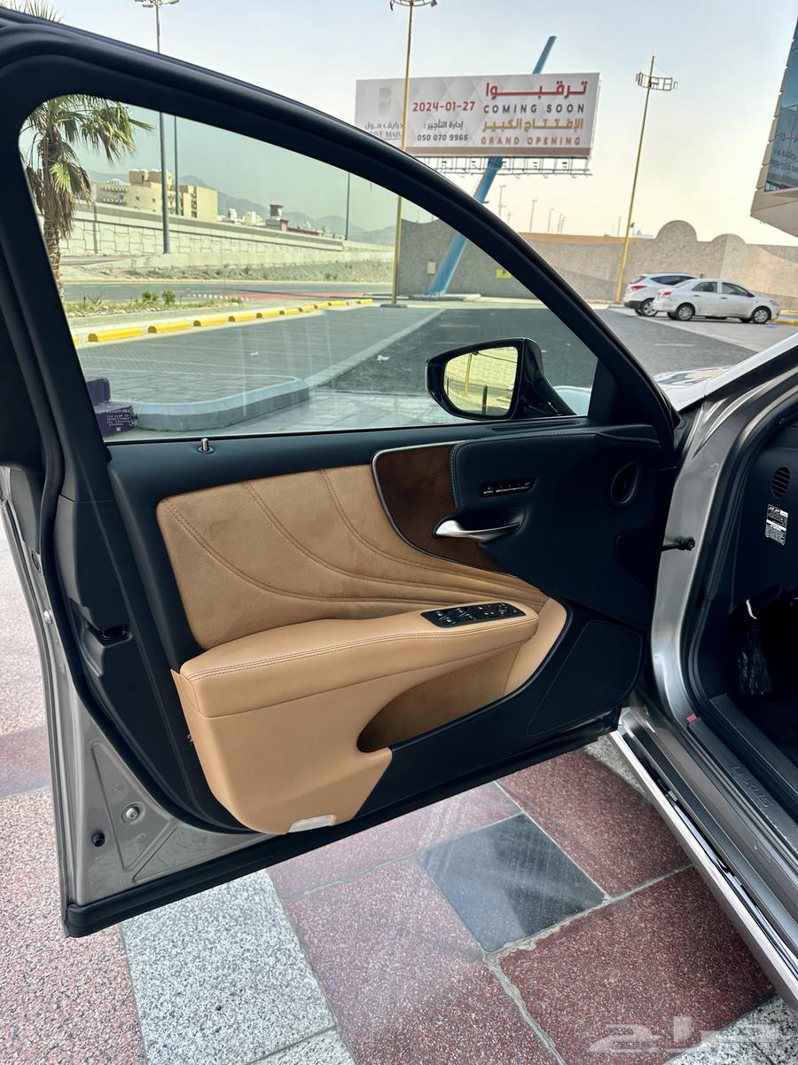 لكزس LS 350 BB 2022 - موقع حراج