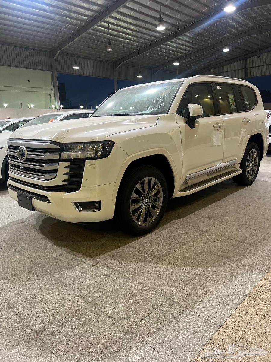 جيب لاند كروزر GXR L5 2024 اصفار - موقع حراج