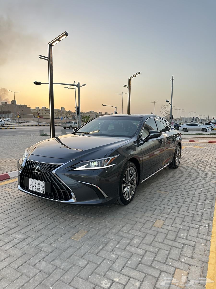 لكزس اي اس 350 موديل 2023 ES350 2023 CC - موقع حراج