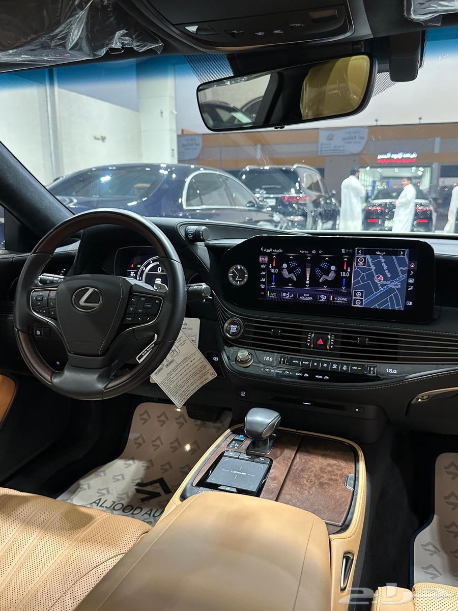 لكزس LS350 موديل 2021 فل كامل وارد خليجي مستعمل - موقع حراج