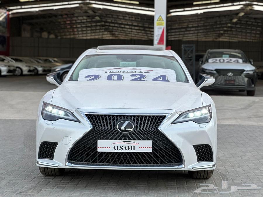 لكزس LS350 AA موديل 2024 لدى شركة الصفح باقل سعر - موقع حراج