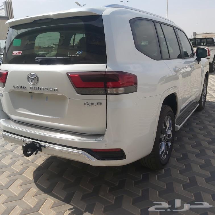 تويوتا لاندكروزر GXR L4 ابيض موديل 2024 | موقع حراج