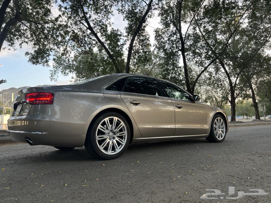 اودي A8 3 0T 6 سلندر اعلى فئة باسم صاحبة سمو عداد قليل مخزن | موقع حراج