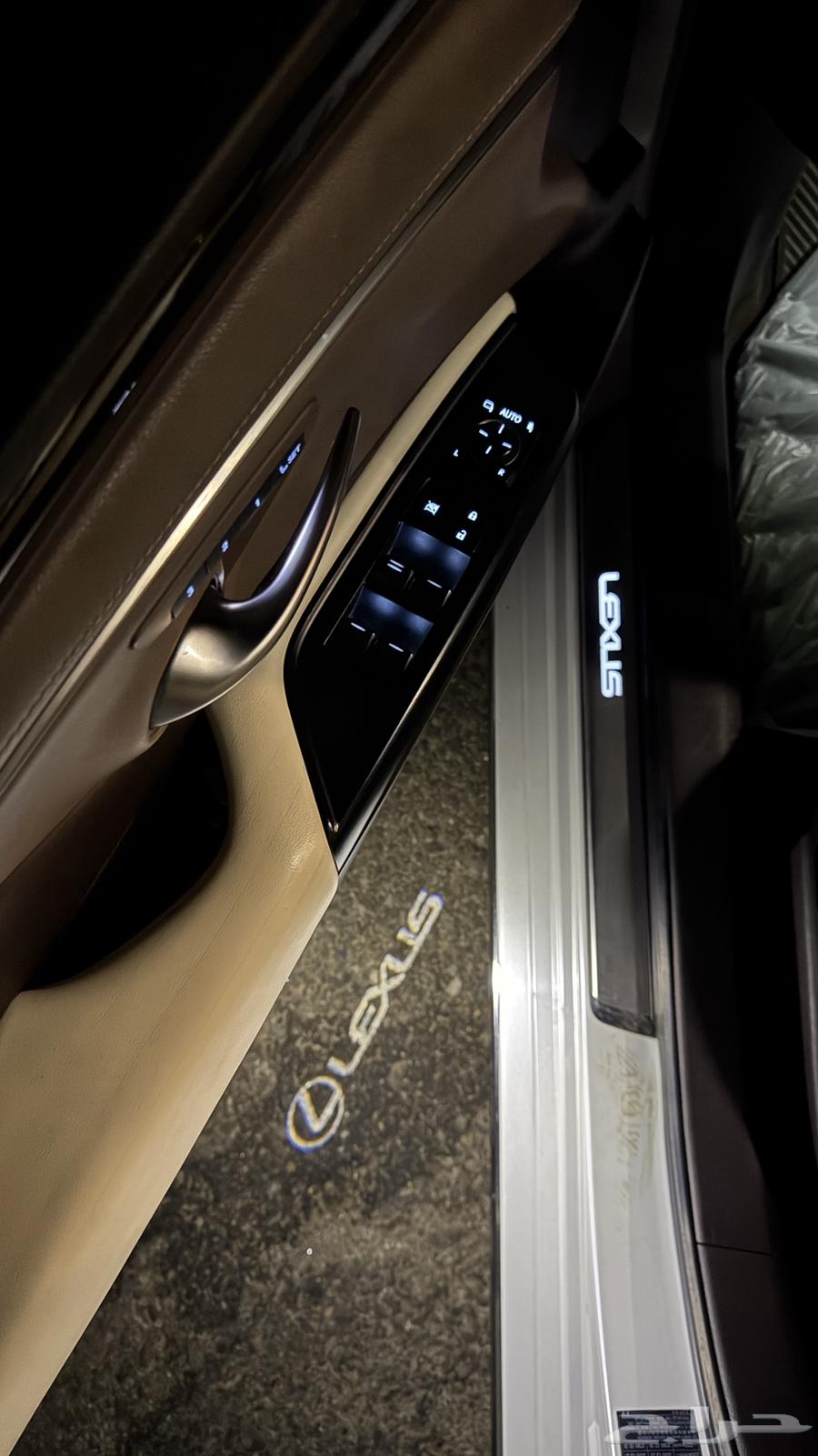 لكزس es2019 | موقع حراج