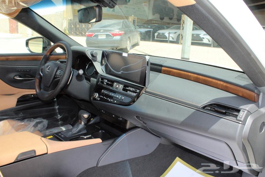 لكزس - ES300 Bh هايبرد - 2024 - نص فل - خليجي | موقع حراج